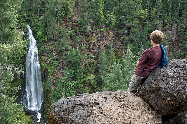 Mill & Barr Creek Falls Trailhead